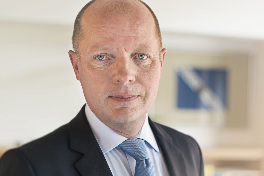 Portrait-Graser-Anzug_01 | Rechtsanwalt Graser